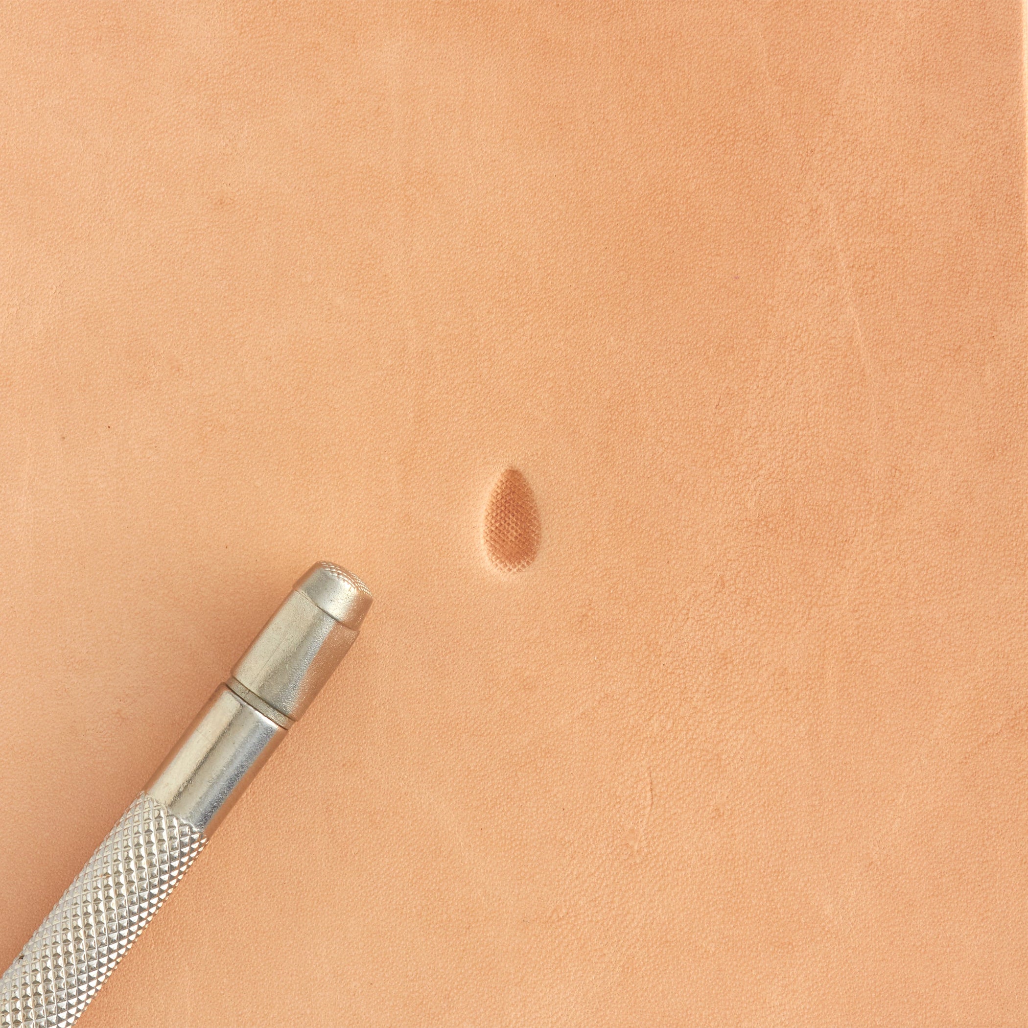 Craftool® Checked Pear Shader Stamp — Tandy Leather, Inc.