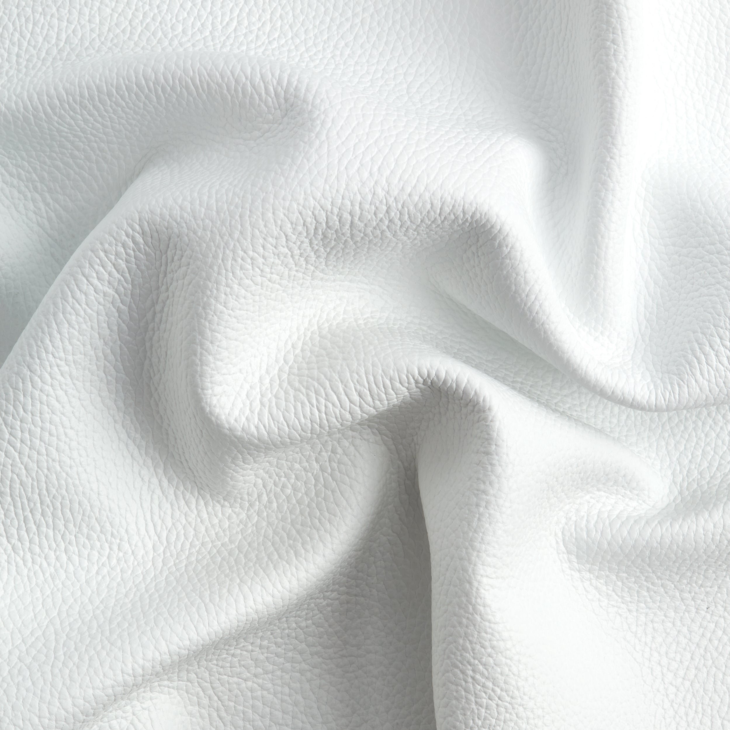 Italian Pebble Grain Whole Hide — Tandy Leather, Inc.