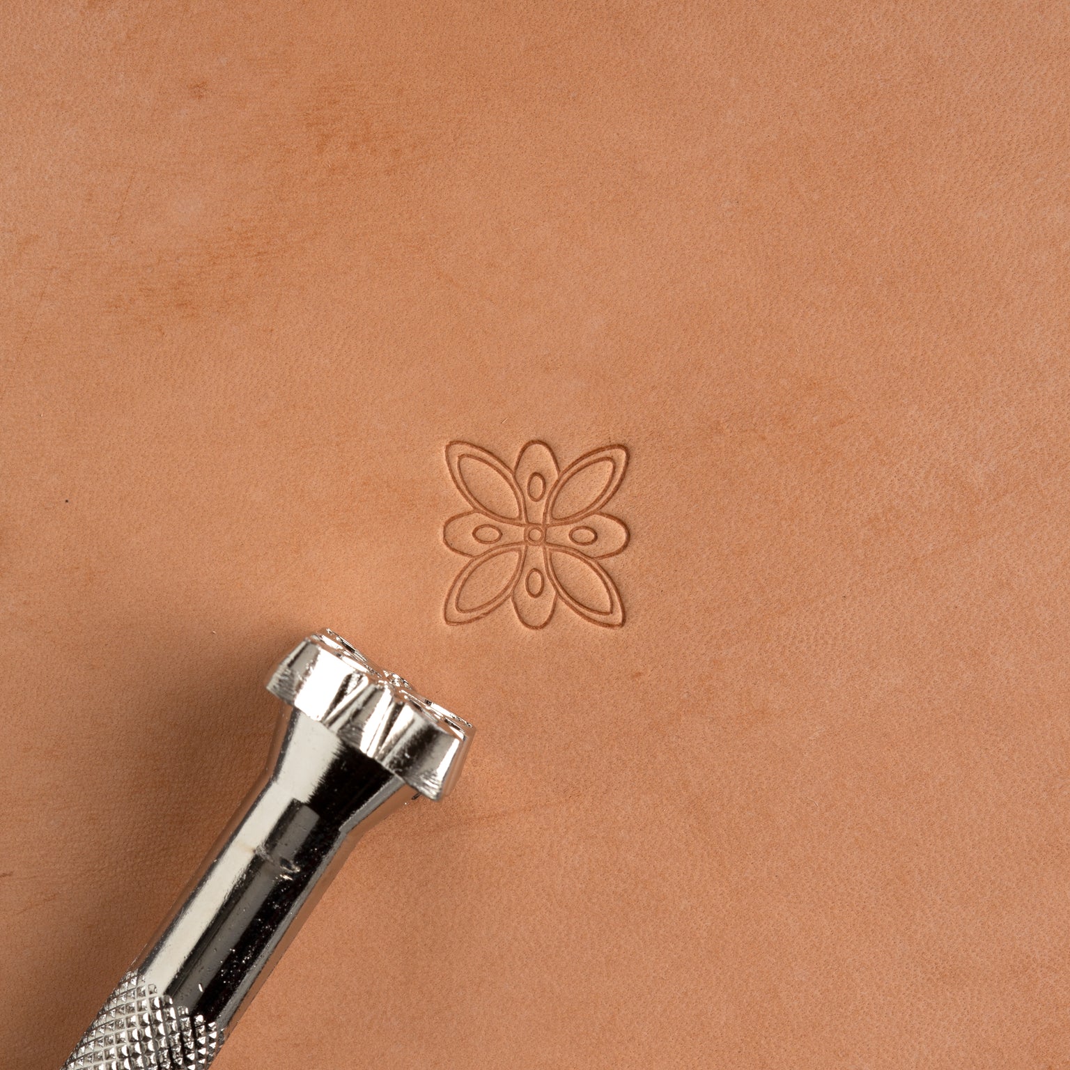 Design Stamps — Tandy Leather, Inc.