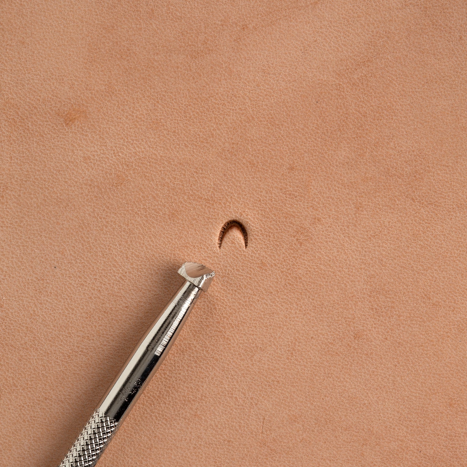 Carving Stamps — Tandy Leather, Inc.